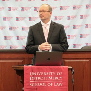 School of Law creates new associate dean position – Detroit Mercy ...