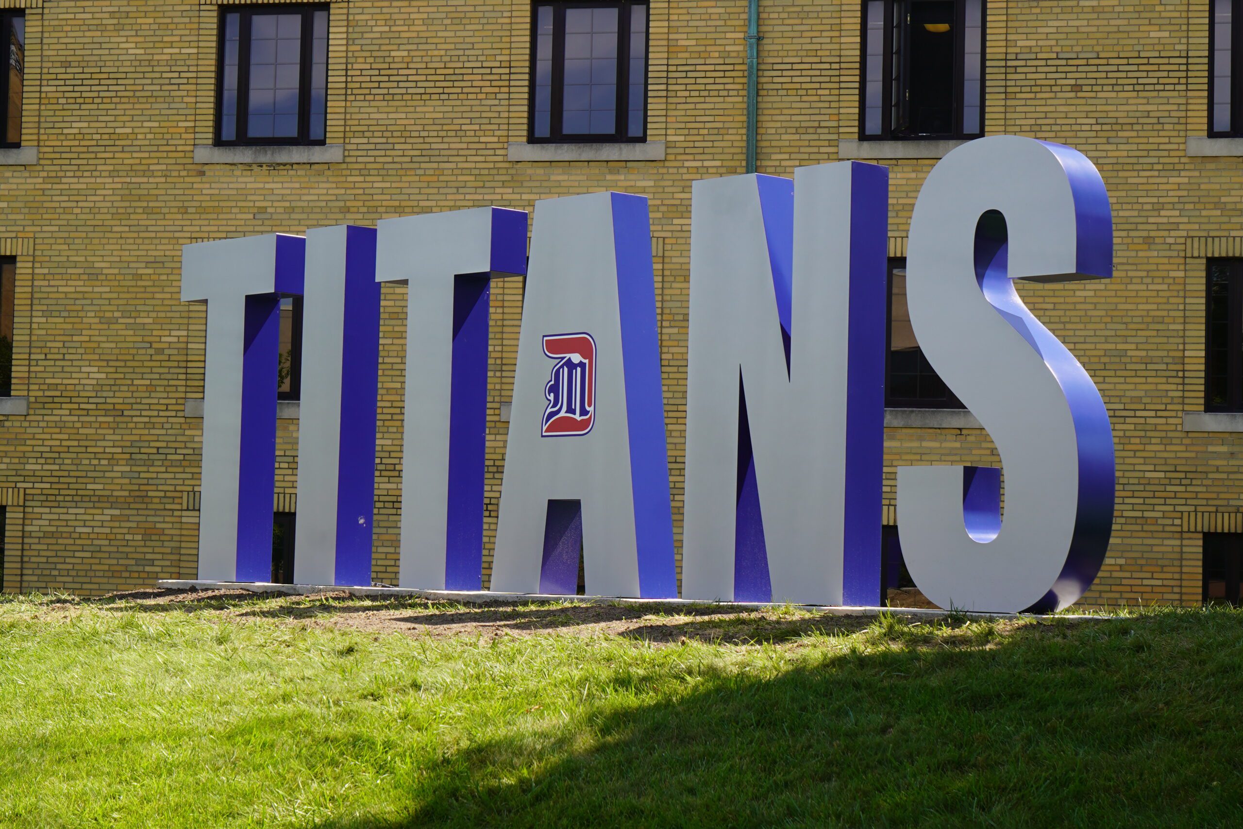 1-new-Titans-sign – Detroit Mercy Campus Connection